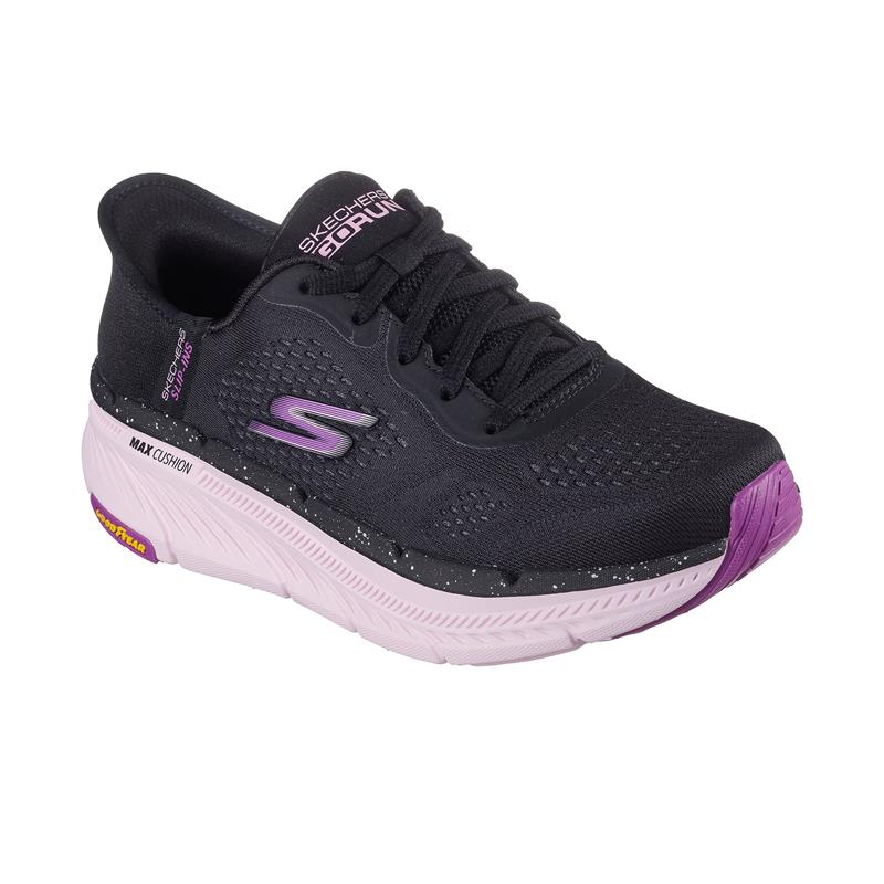 MAX CUSHIONING EXPERIENCE NEW LEVELS OF WELL-CUSHIONED COMFORT AND ...
